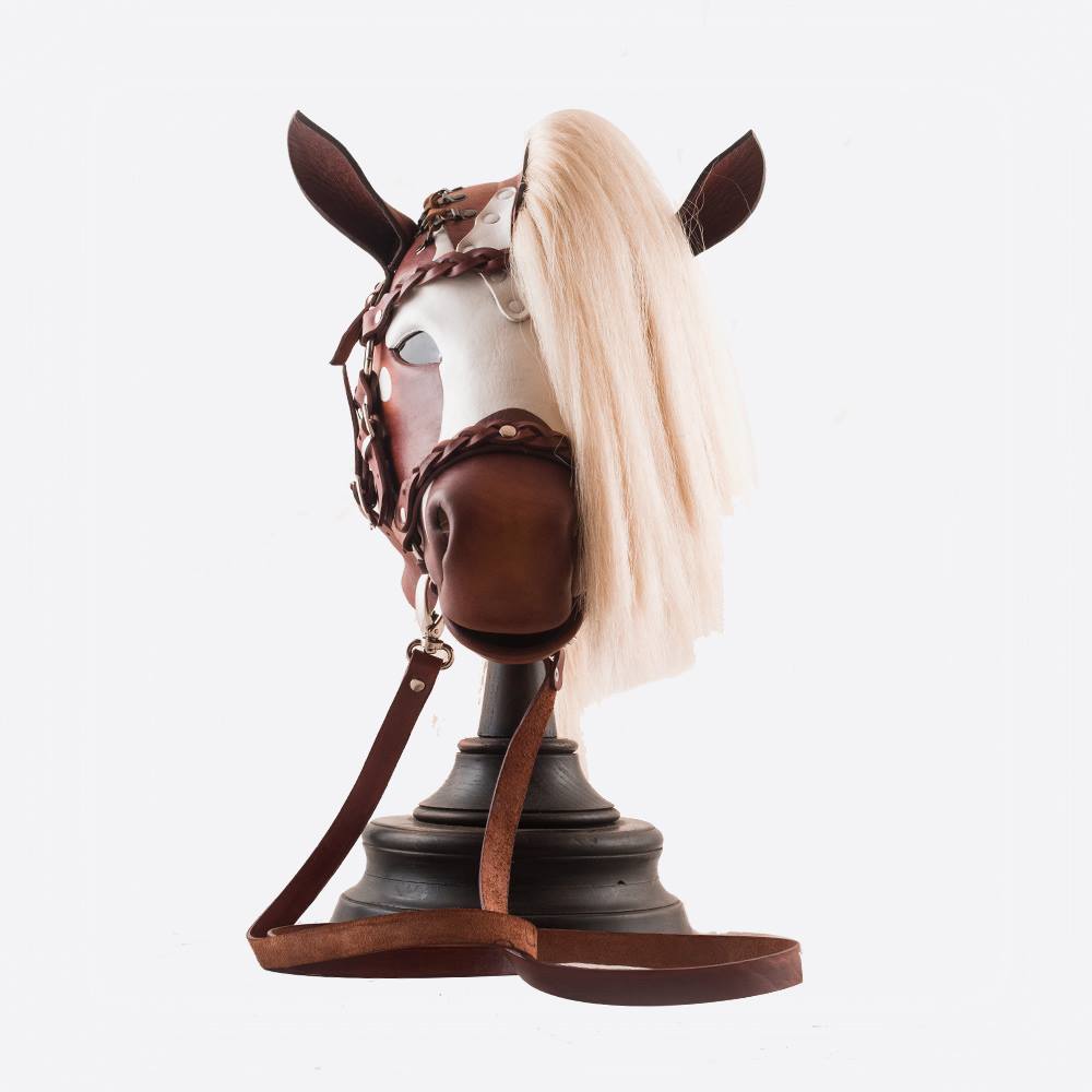 Brown Horse Pony Mask with White Spot and Bridle – Bob Basset